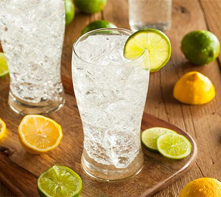What’s all the fizz? 5 things to know about carbonated water | Shine365